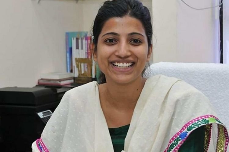 Amrapali Kata IAS Biography: Achievements, Innovations, and Impact ...